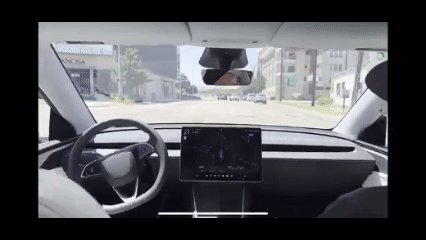 Tesla bị siết kiểm tra sau sự cố robotaxi, cơ quan an toàn Mỹ chính ...