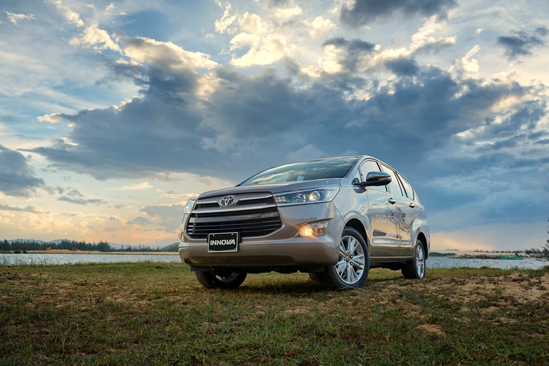 Toyota Innova mới: Lại chốt vị trí độc tôn
