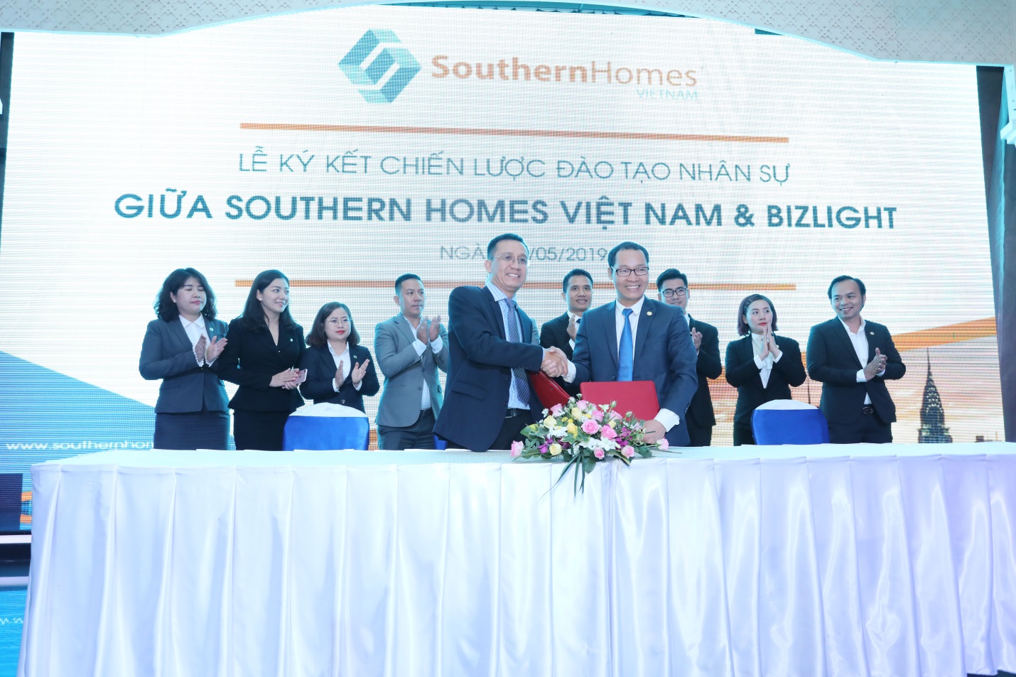 Southern Homes Việt Nam ký kết đào tạo nhân sự cùng BizLight - CafeLand.Vn