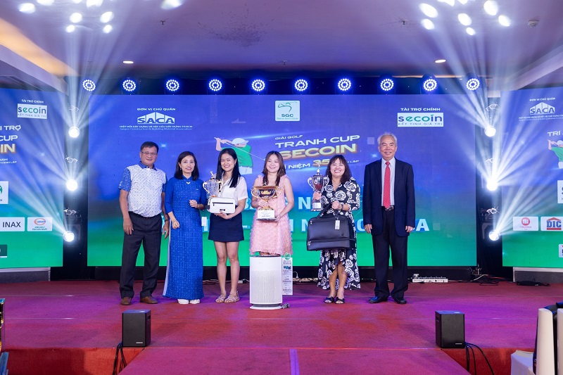 240 golfer tham gia thi đấu giải golf SACA tranh cup Secoin - CafeLand.Vn